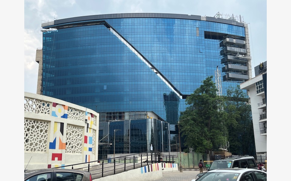 Apple Opens New 15 Floor Office In Bangalore Will House 1 200 Employees Apple Opens New 15 Floor Office In Bangalore Will House 1 200 Employees