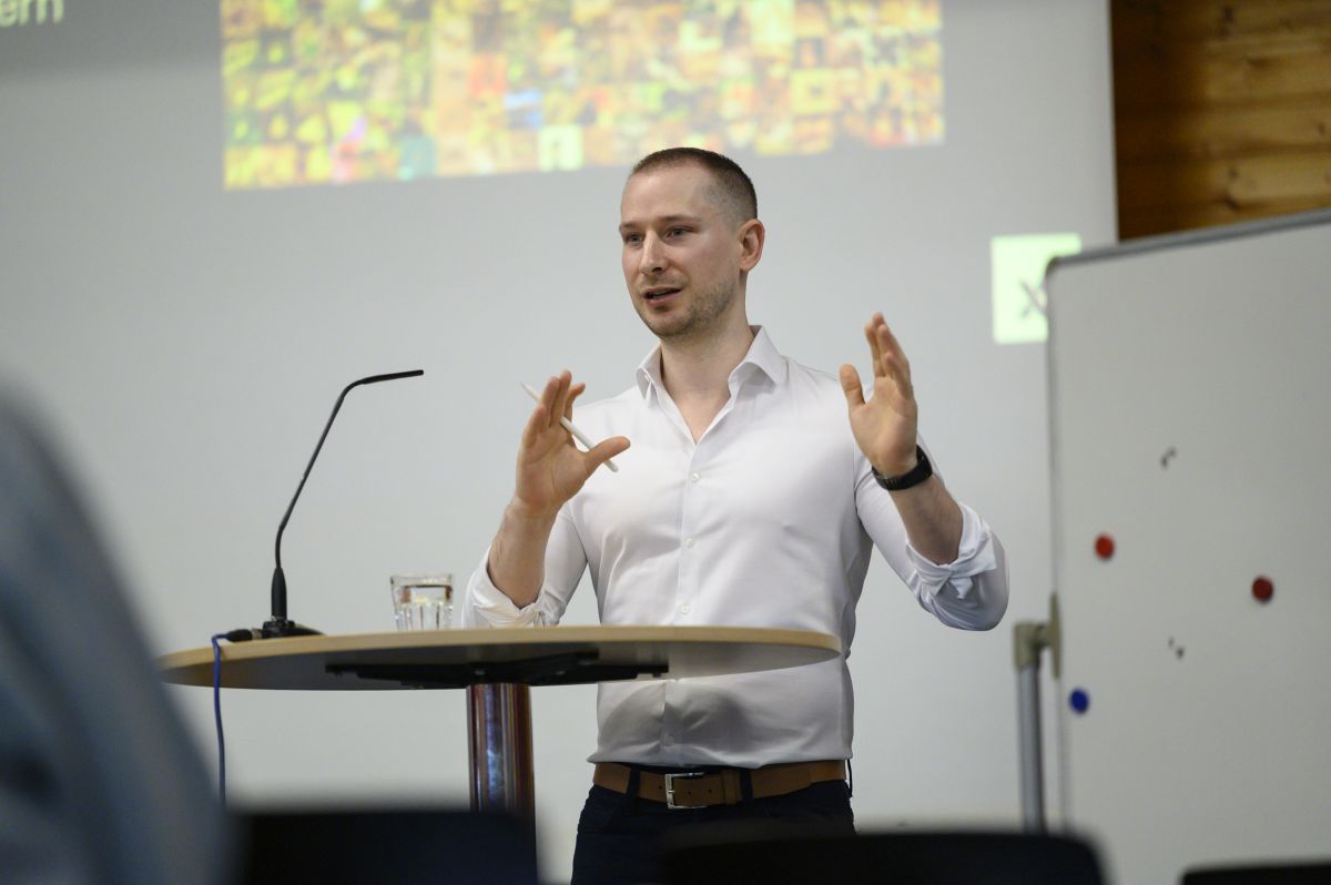 xAI Co-founder Toby Pohlen Resigns, 6 Of 12 Co-founders Have Now Left